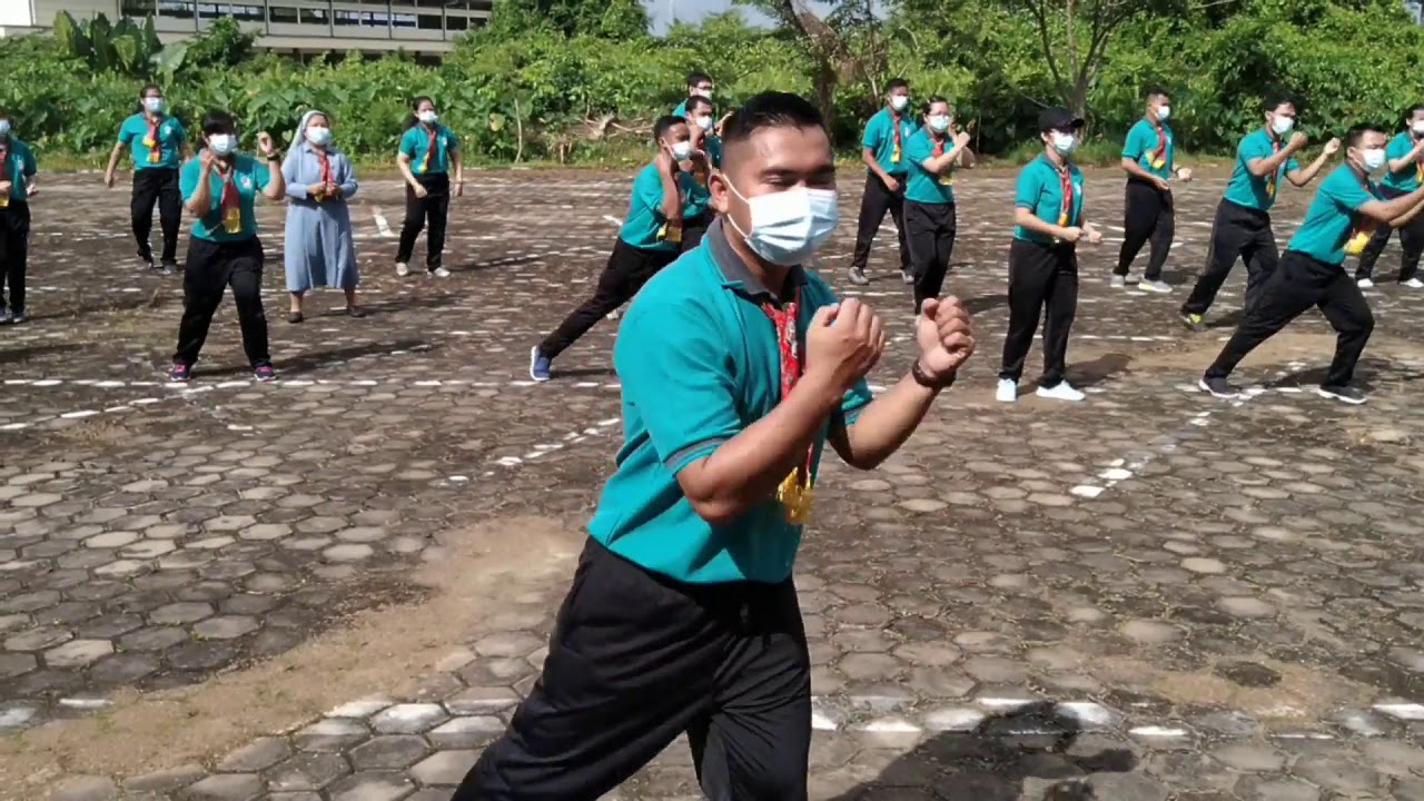 Senam Sehat - SD Plus Gembala Baik - YouTube