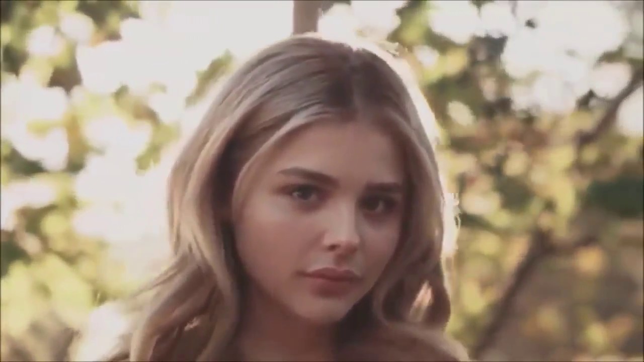 Best of Chloe Moretz | Photoshooting and Sexy Scenes - YouTube