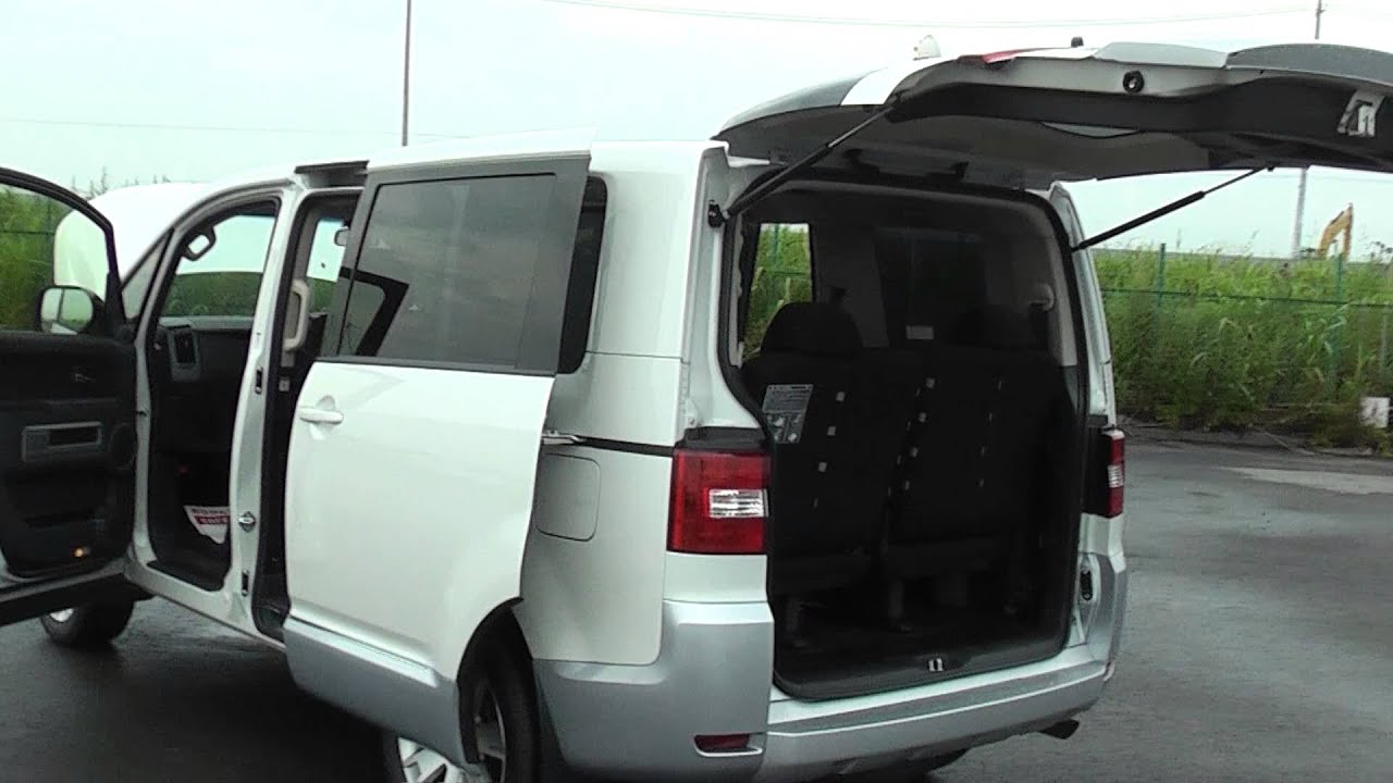 Brand New Delica D5 Turbo Diesel @ Edward Lee's - YouTube