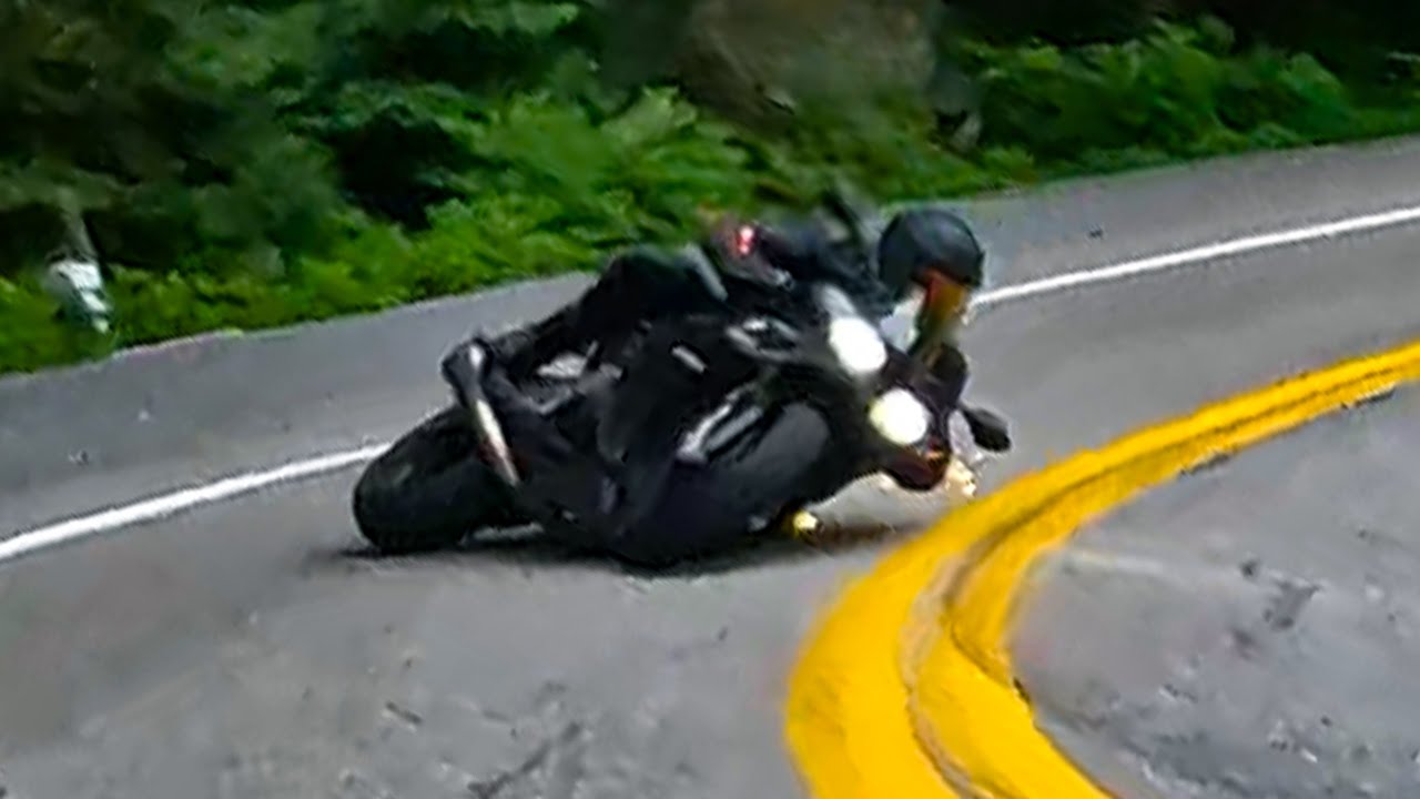 Maximum Lean Angle Before Crash?🤔 - YouTube