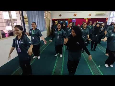 Latihan Tarian Ngajat Kelab Kebudayaan dan Kesenian Tingkatan 6 SMK ...