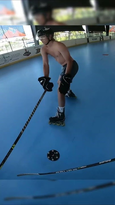 Roller 1v1v1v1 - YouTube