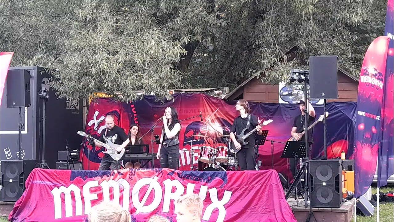 I Love Rock ’n’ Roll - zpěv Daniela Ulrichová a kapela MemoryX - živé ...