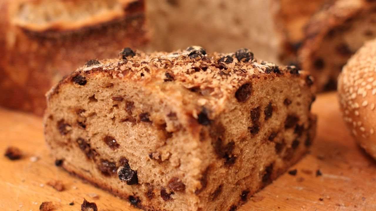 How to Make No-Knead Bread with Currants | Make Bread - YouTube