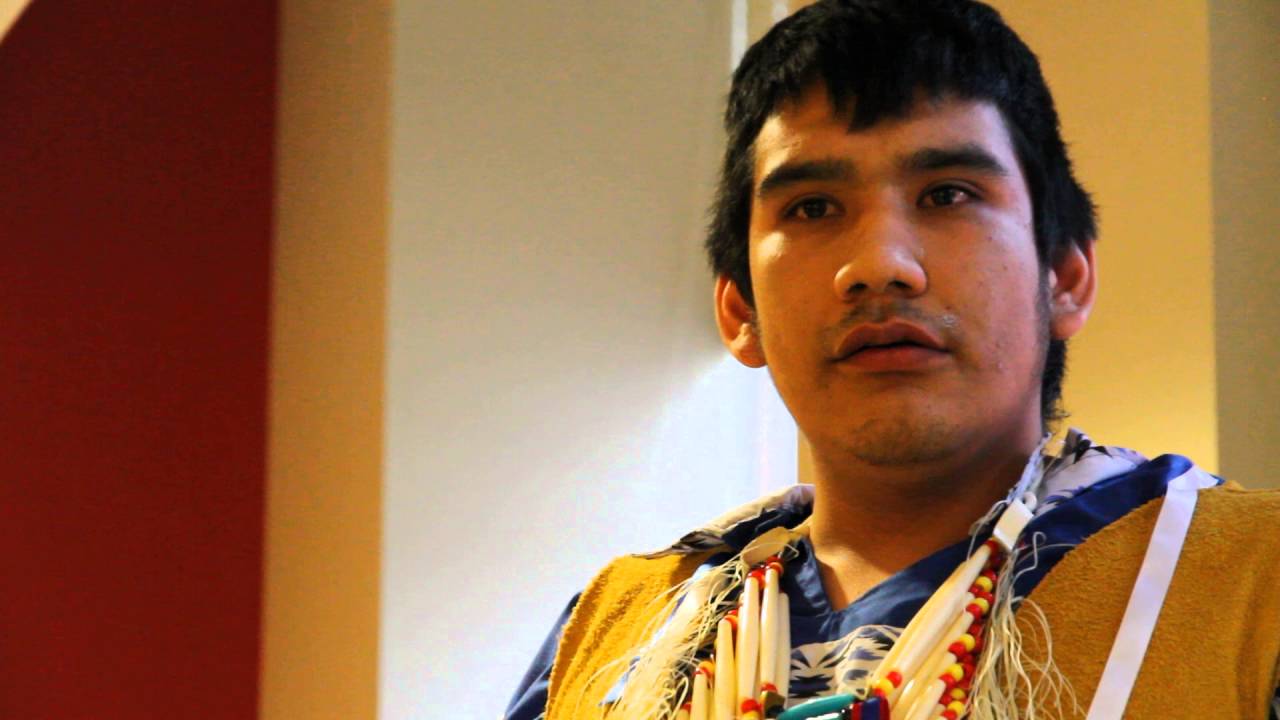 Rusty Garrioch, Pimicikimak youth @ #OccupyINAC in Winnipeg - YouTube
