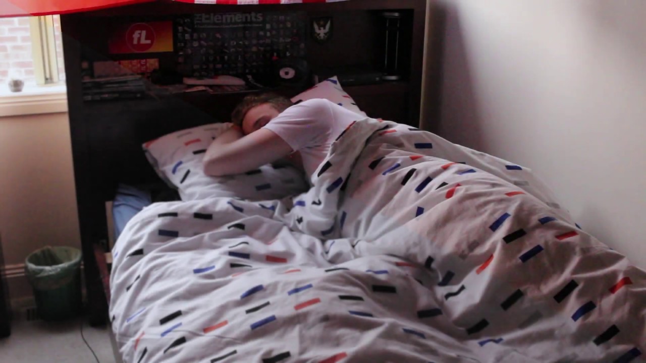 "Mundane Monday" ~ A Colour Correction Experiment - YouTube