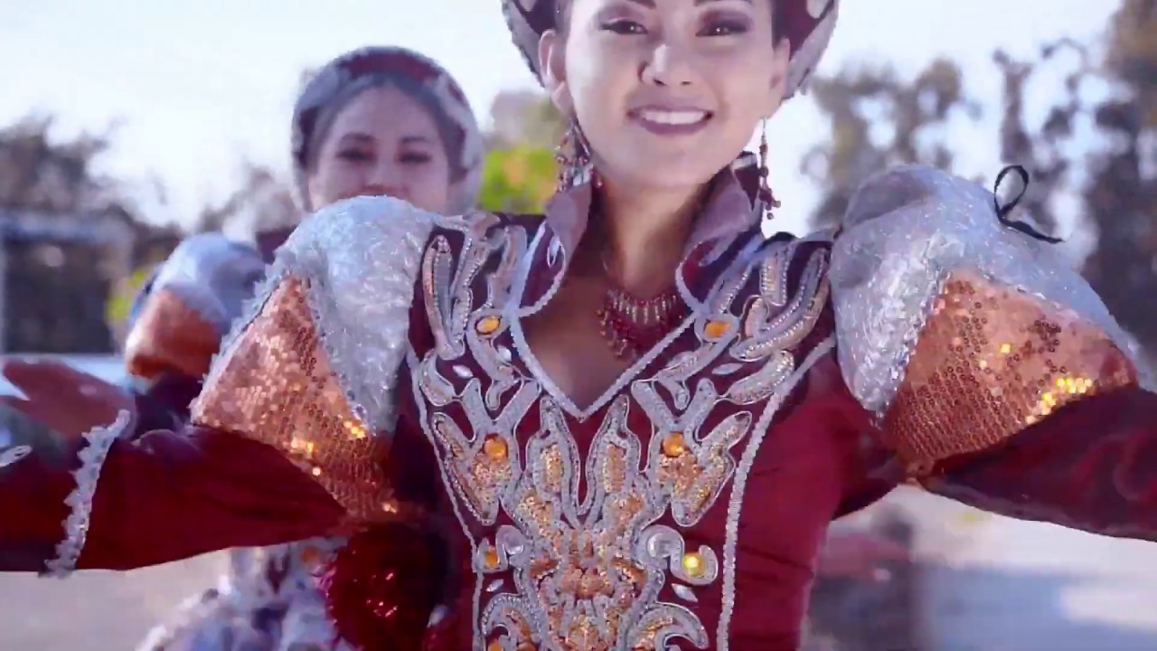 LEJOS DE TI - Pelo D' Ambrosio | SAYA PERUANA - YouTube