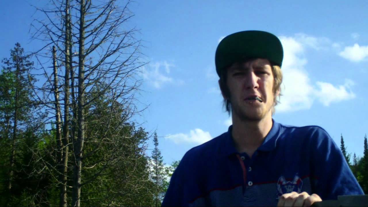 Les Aventures de Johnny Crying en Foret - YouTube