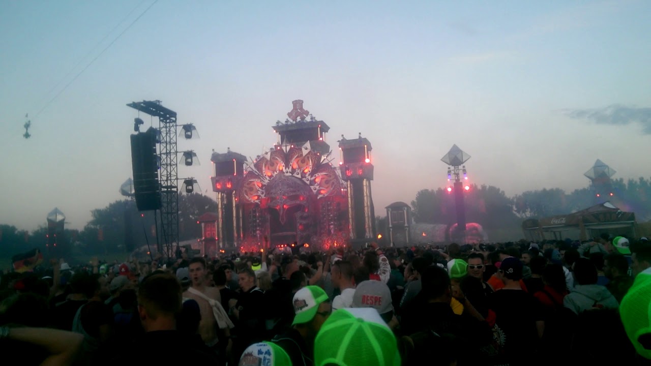 Defqon.1 Legends @ Defqon.1 2015 Sunday - YouTube