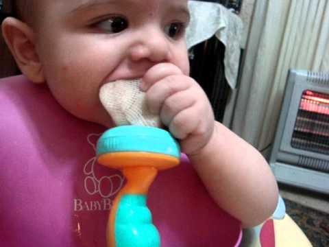 Verena's first fruit with baby mesh - YouTube