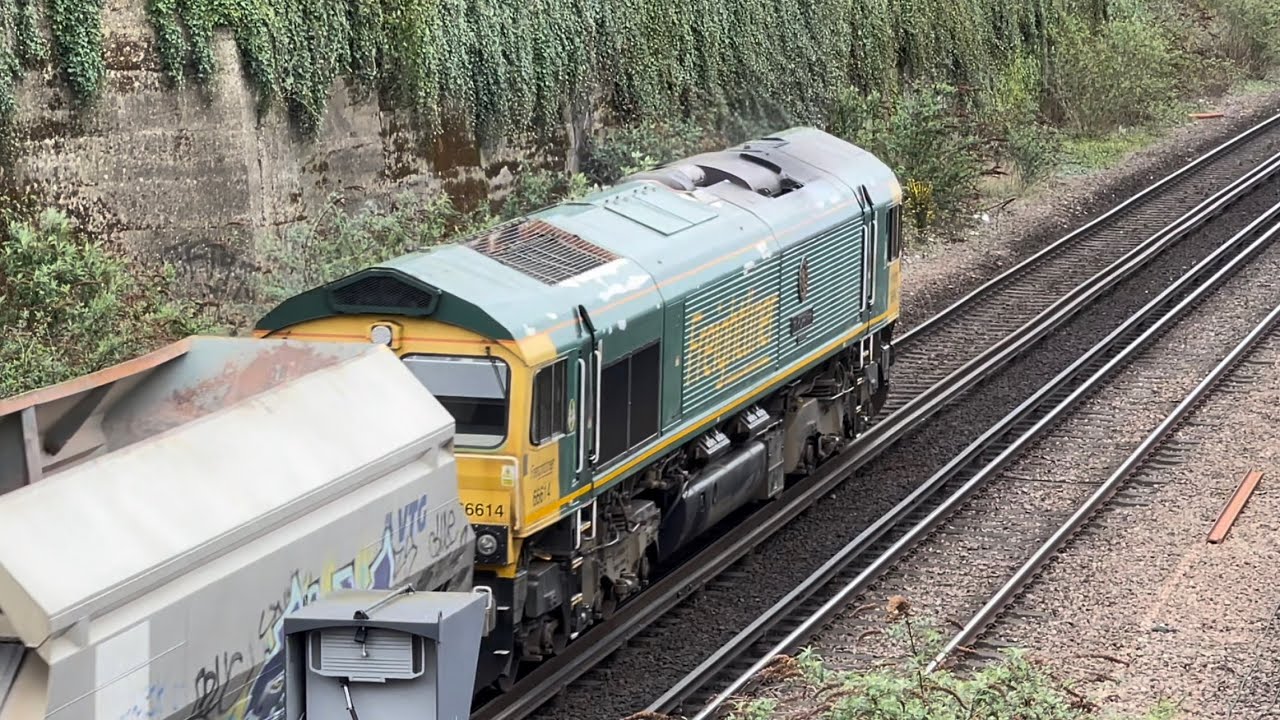 Freightliner Class 66 Train at Redhill Surrey ( 66614 ) - YouTube
