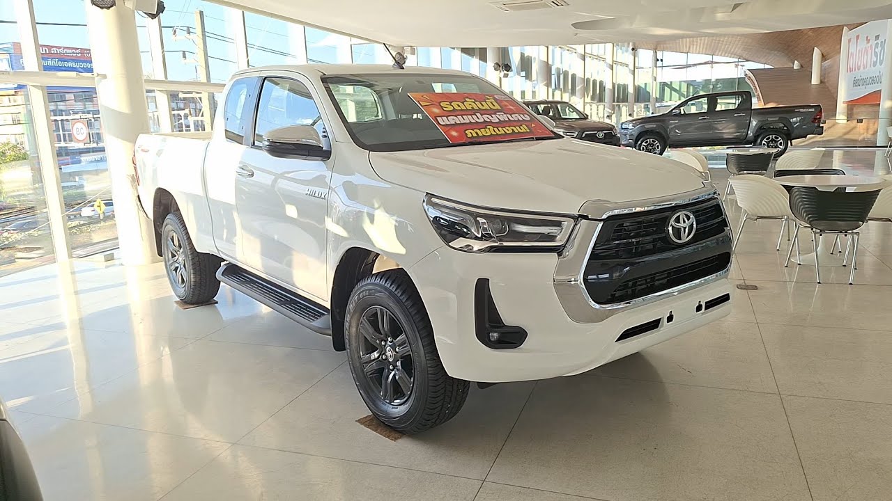 รุ่นนี้สวยน่าใช้และขายดีมากๆ พาชม 2024 Toyota Hilux Revo PreRunner C ...