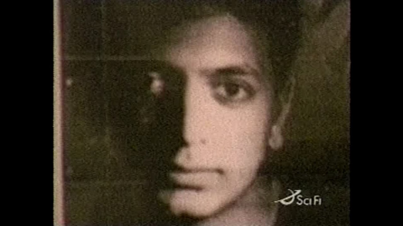 The Buried Secret of M. Night Shyamalan (2004) - YouTube