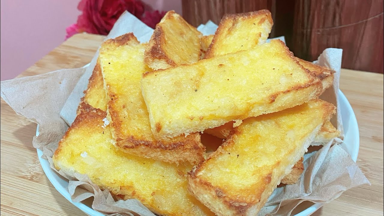 Roasted Garlic Bread & Bread Pudding | Snow Cooks | Episode 11 - YouTube