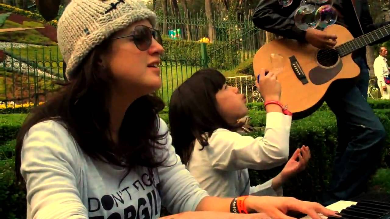 Madame Recamier en el parque "Pam Pam Pam" - YouTube