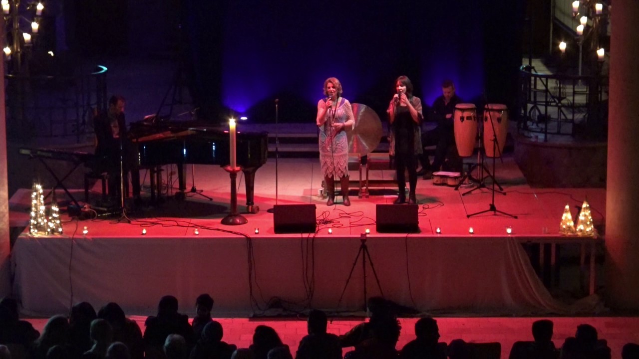 Shalom chaverim sung by Simone Awhina & Ellen Popma - YouTube