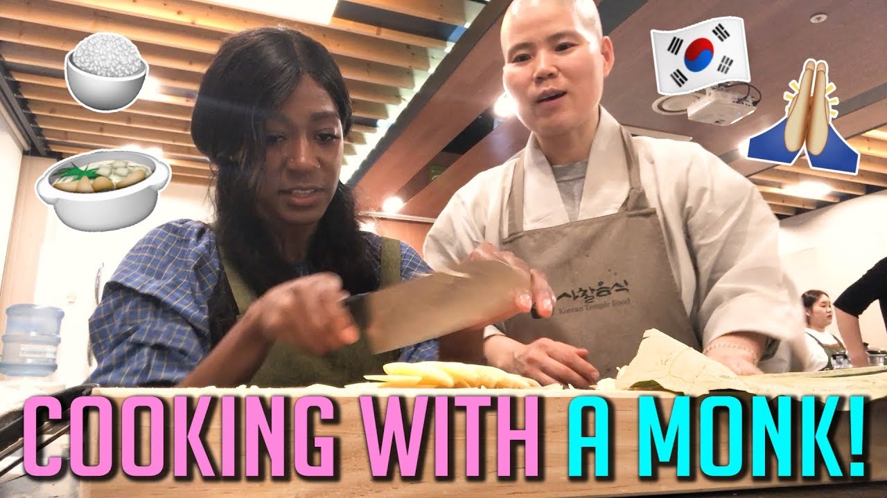 COOKING KOREAN FOOD WITH A BUDDHIST MONK! - YouTube