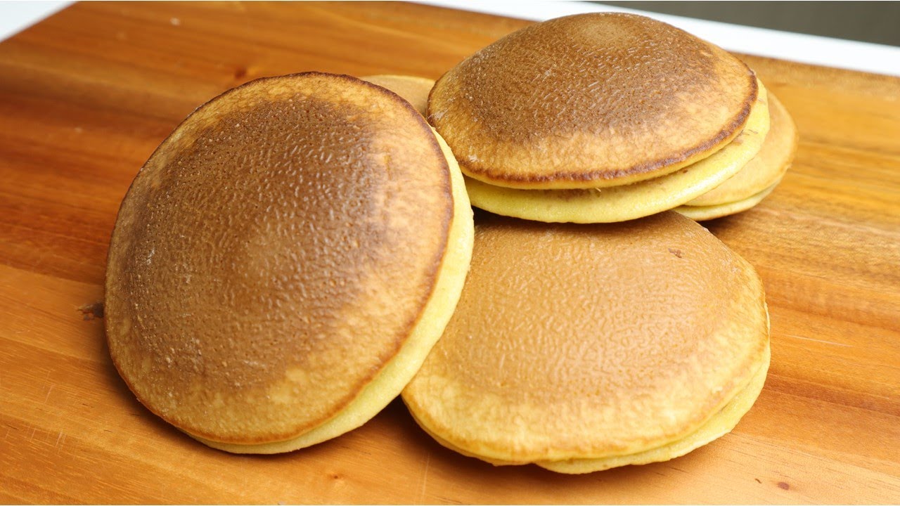 RED BEAN DORAYAKI RECIPES || CAKE DORAEMON || JAPANESE CAKE - YouTube