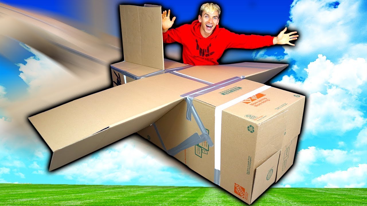 BOX FORT AIRPLANE!! - YouTube
