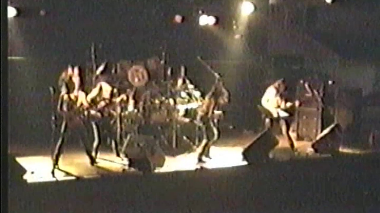 Slik Toxik - Passion Masquerade - Live at the Kee to Bala - YouTube
