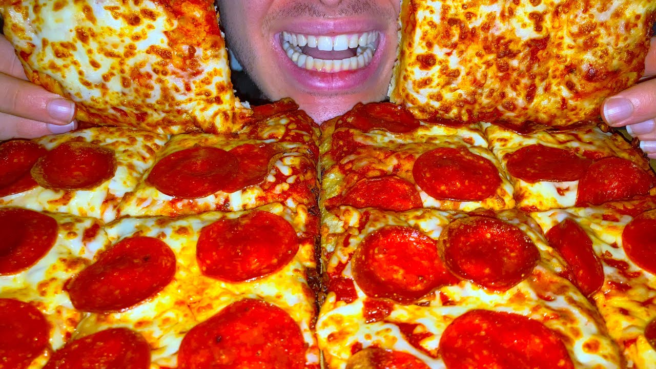deep dish pepperoni pizza party asmr mukbang 먹방 - YouTube