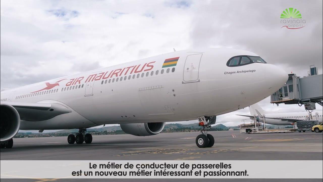 Le métier de conducteur de passerelle - Ravinala Airports - YouTube