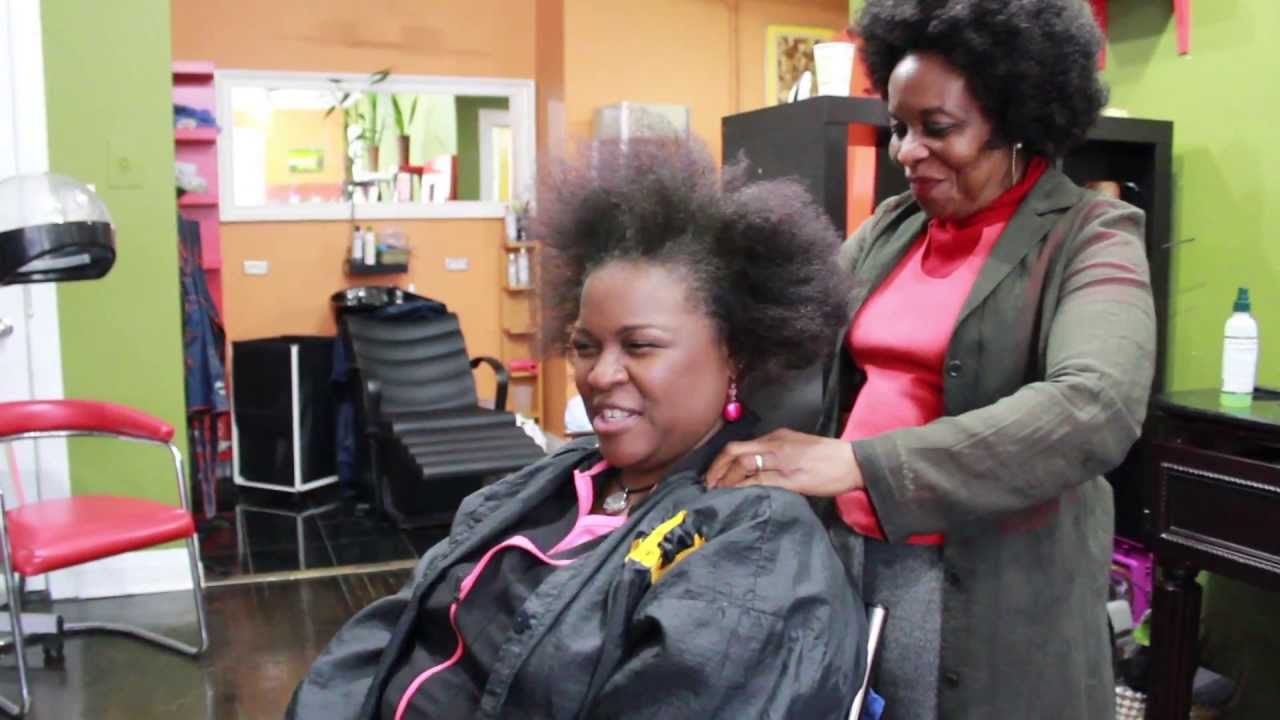 Getting My Hair Colored by Chatto Using Mastey Hair Color - YouTube