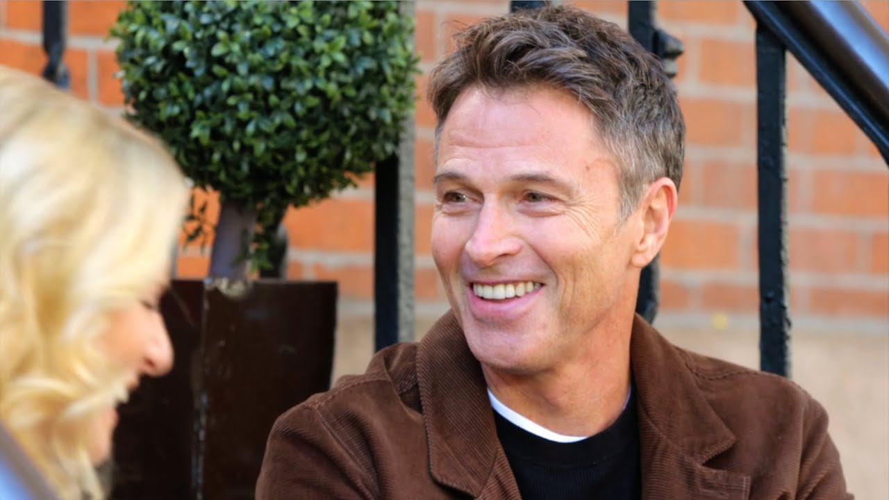 Talk Stoop featuring Tim Daly - YouTube
