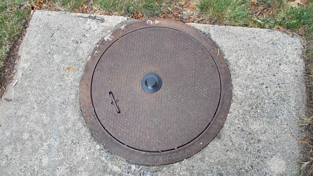 Vestal 24 Inch Cast Iron Municipal Vintage Water Meter Vault Cover Non ...