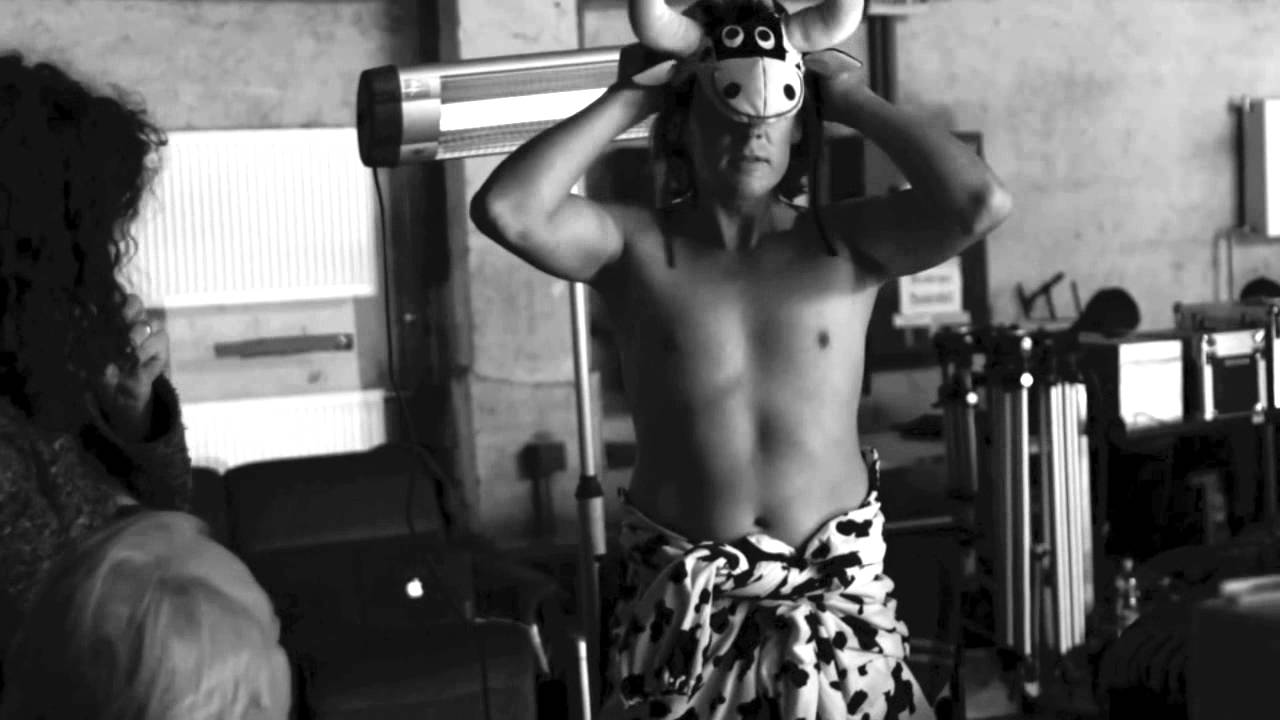 Ylvis - House rules - YouTube