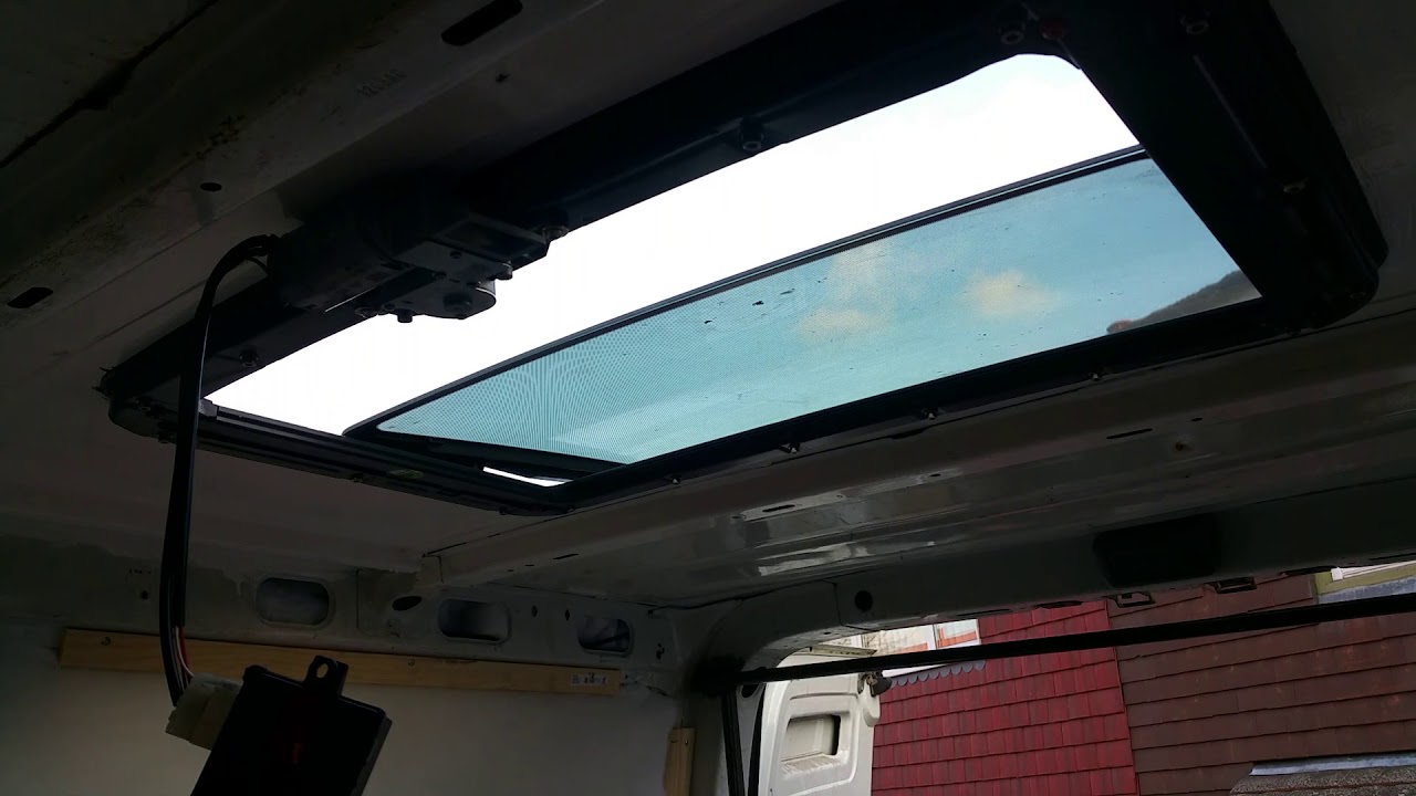 Webasto Electric Sunroof - YouTube