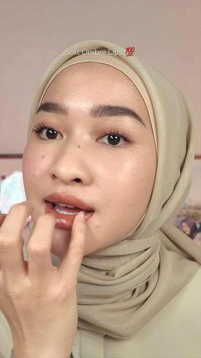 Soft Ombre Lips | OMG Mattelast Lip Cream + Dear Me Balm - YouTube