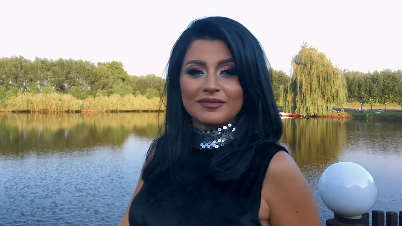 Cu tine-n viata mea || Laura Bogdan || Oficial Video - YouTube