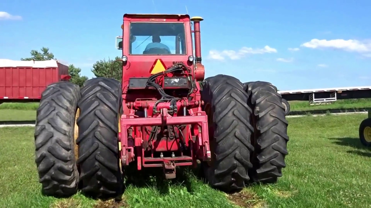 1978 Versatile, model 850 Tractor | For Sale | Online Auction - YouTube