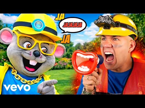 Los Meñiques De La Casa - El Topo Loco - Official Music Video
