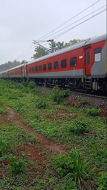 WAP-7 NZM TVC Rajdhani Express #shorts - YouTube