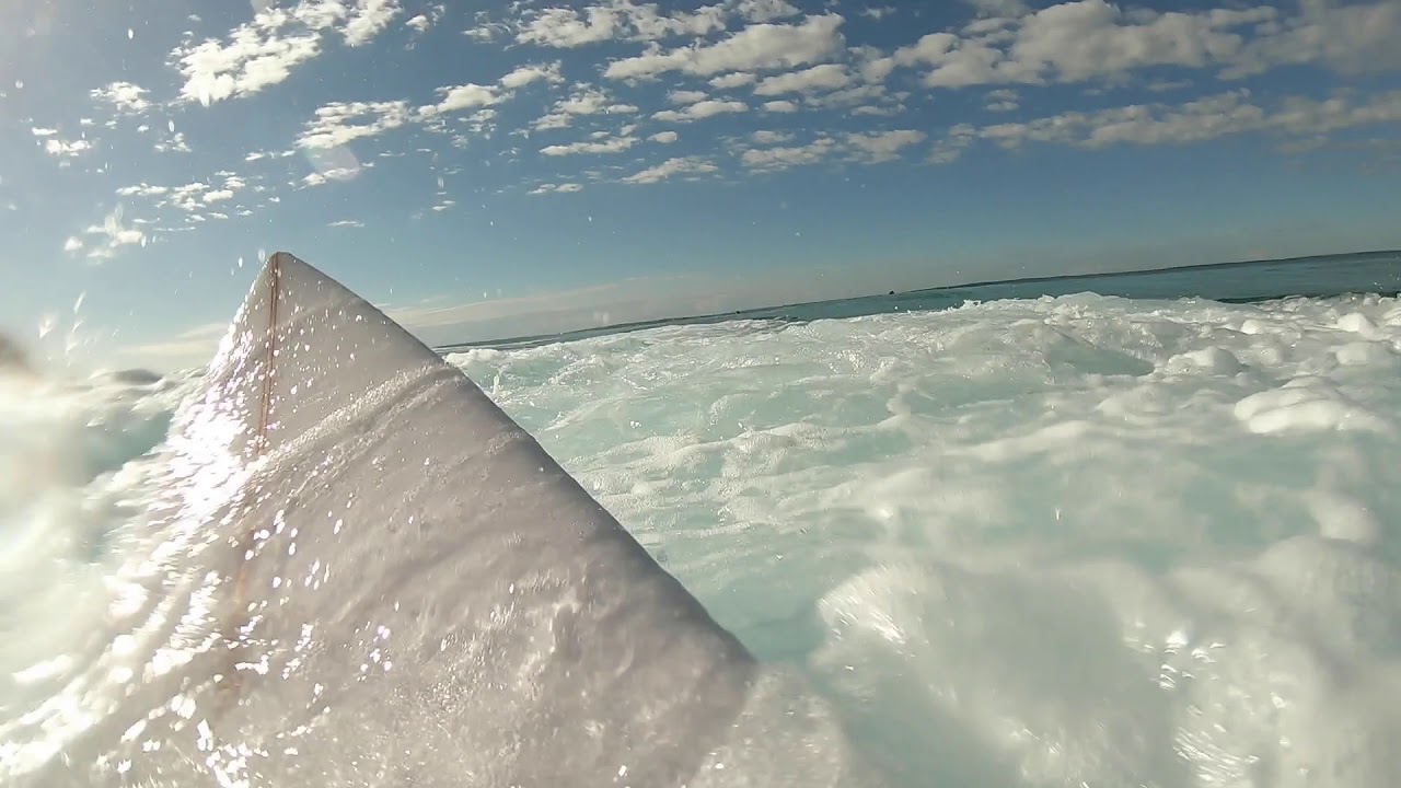Main Beach Curtis Ewing barrel Slow mode - YouTube