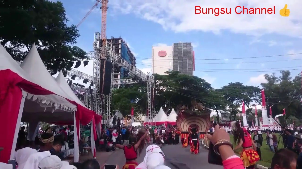 Reunian Tari Rampai batam - Funtastic Ragam Infonesia - YouTube