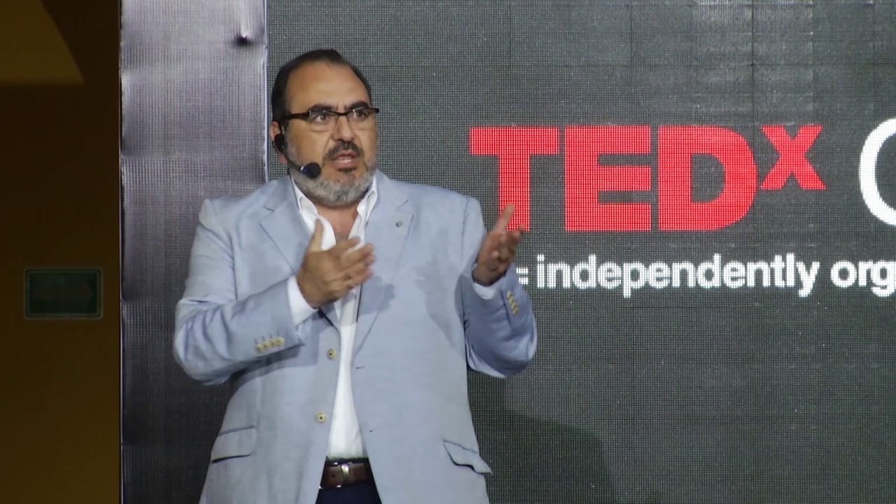 El peso de la Historia | Alejandro Rosas | TEDxCalzadaDeLosHéroes - YouTube