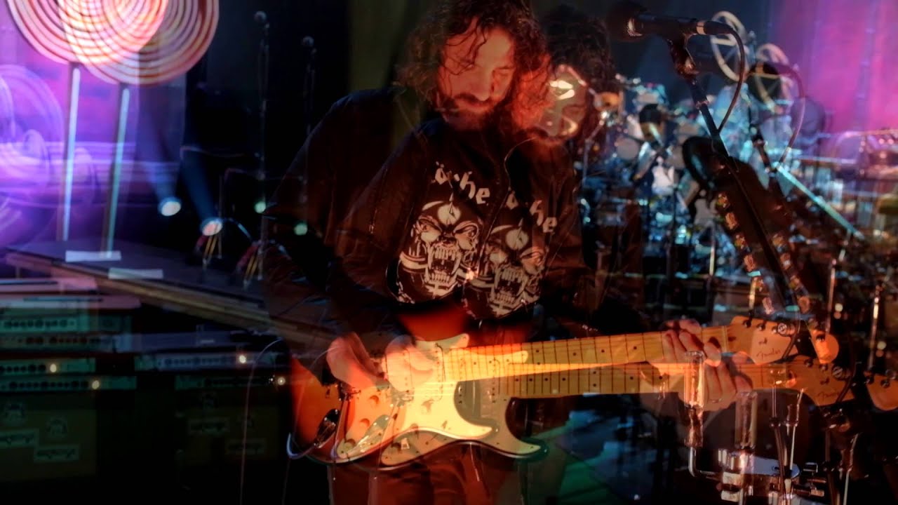 Larry LaLonde of Primus Axe-Fx II Tour - YouTube