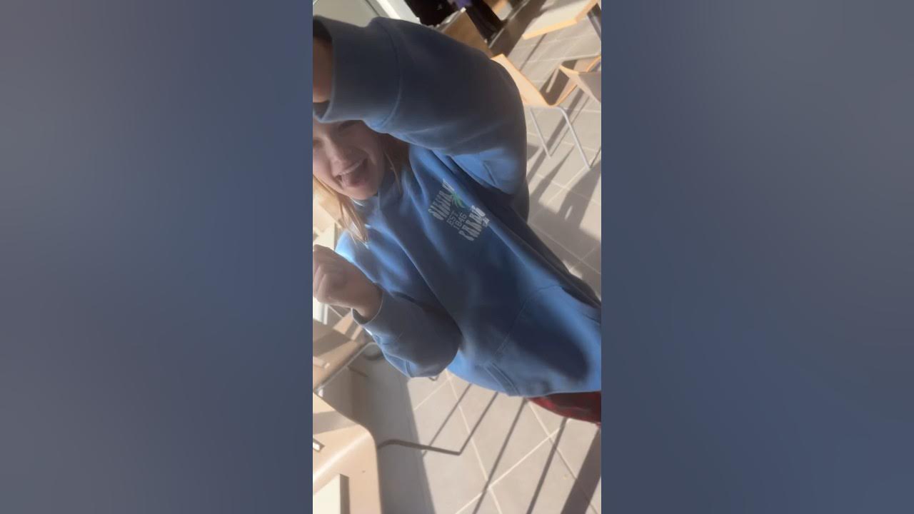 Did this in a Dunkin @Lili_slayss #fypシ゚ #dance #sleepover #preppy #dunkindonuts #viral #shorts ...