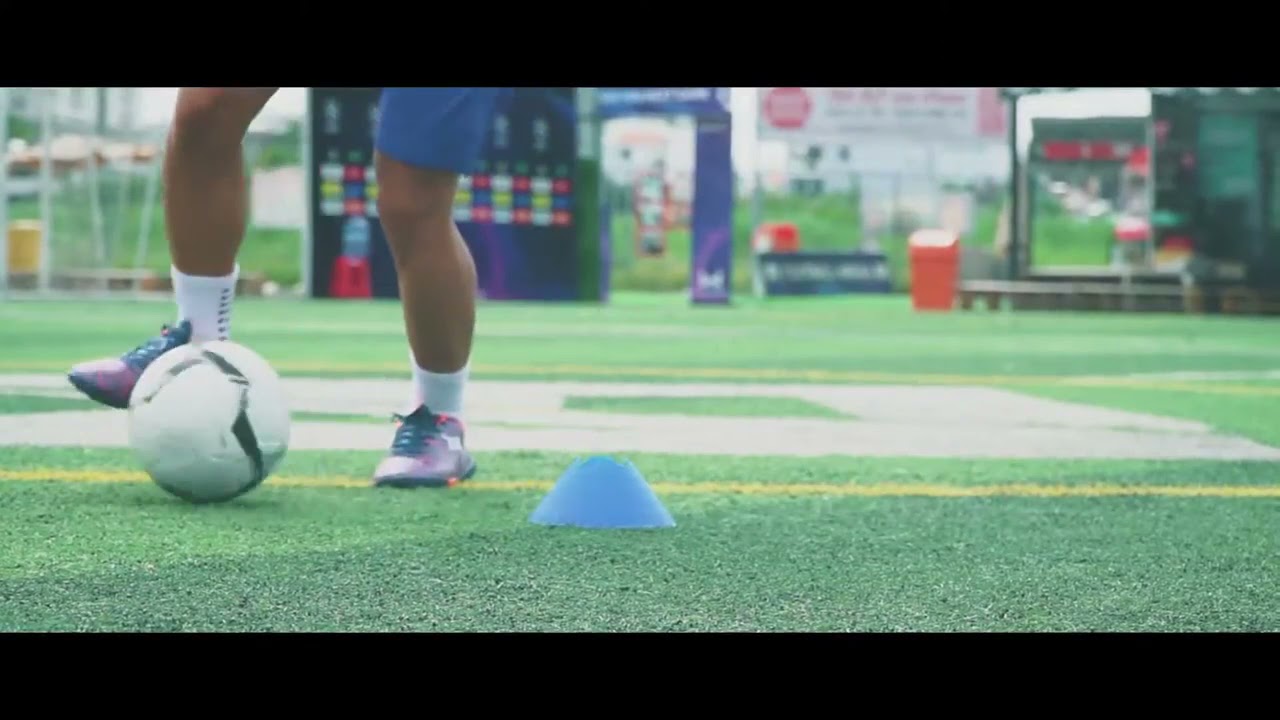 Giày Đá Banh iWin imPRO Microfiber M01 - YouTube