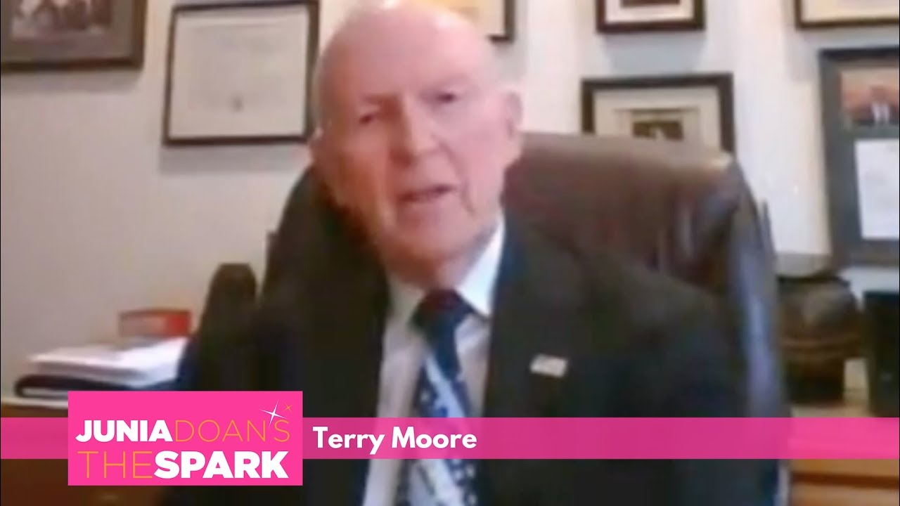 Leadership Lessons: Terry Moore | The Spark - YouTube