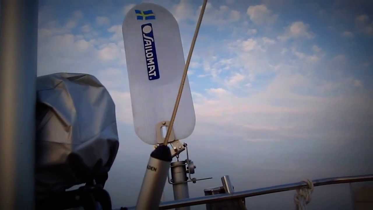 Provar ut vårt nya Sailomat 760 vindroder - YouTube