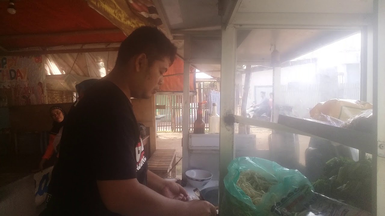 Bakso Mbah Trisno - YouTube