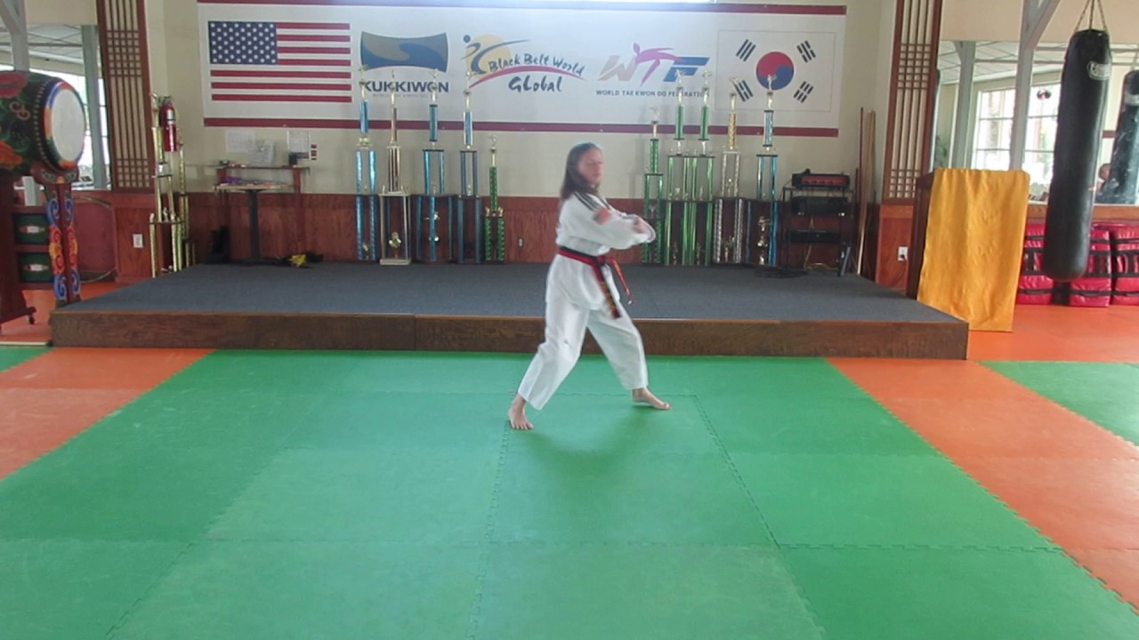 Taekwondo Poomsae(Form) TAEBAEK -품새 태백 Black Belt World 2nd Dan Poomsae ...