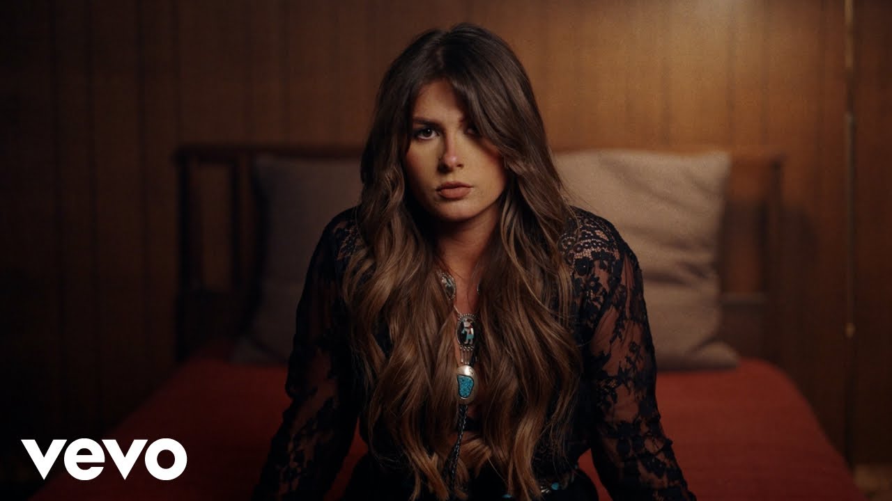 Ella Langley - hungover (Official Visualizer) - YouTube