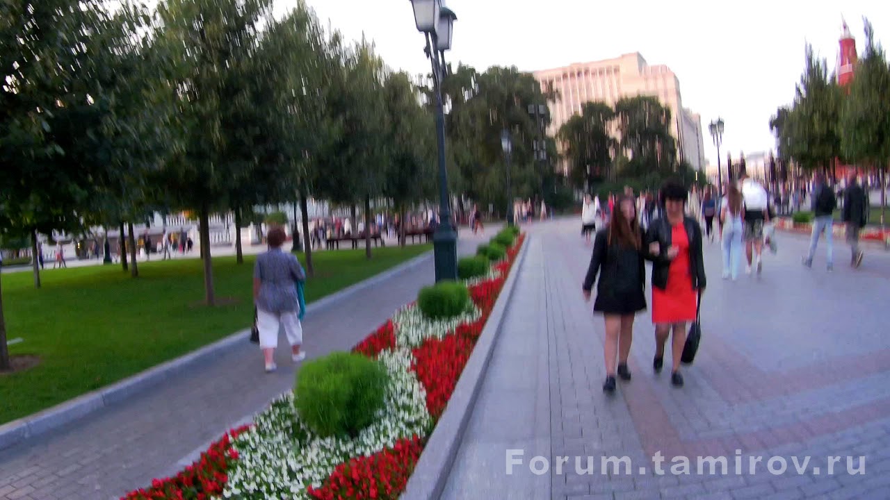Red Square, Alexander Gardens - YouTube