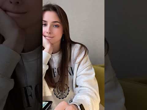 Camille Periscope Live 647 🥰❤💋 #periscope #livestream #broadcast #beautiful #vlog