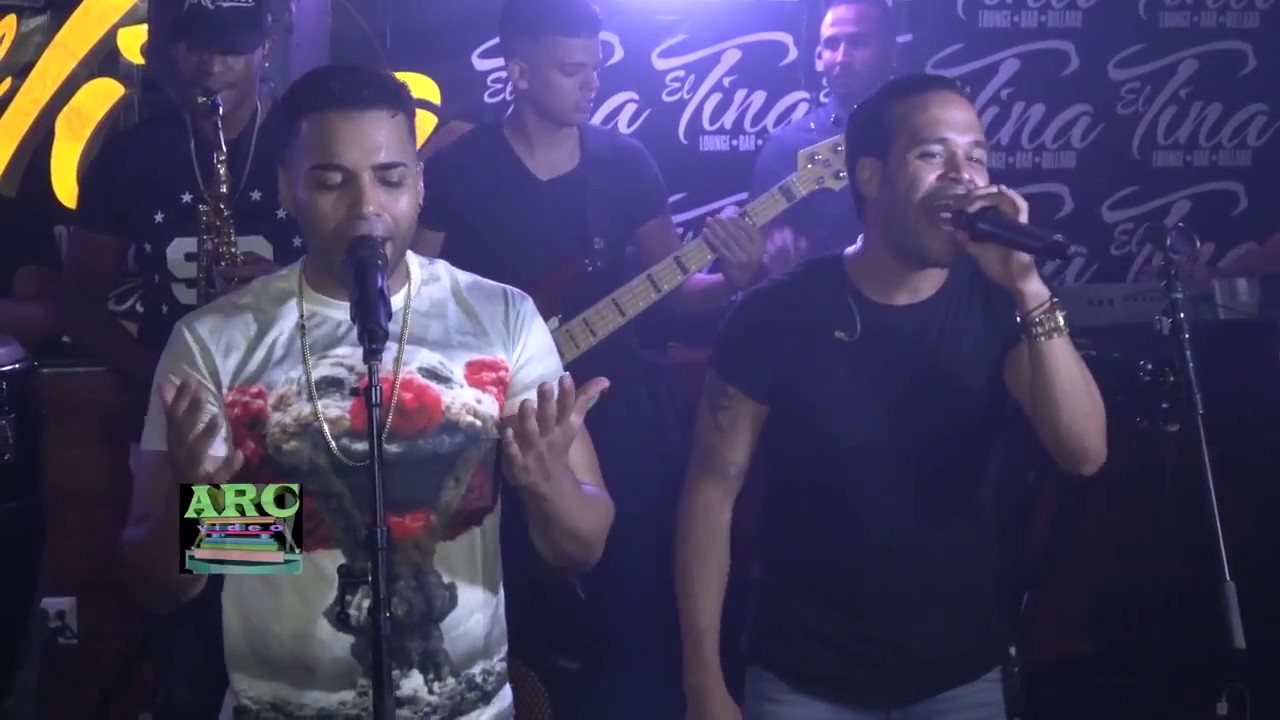 Max Banda en vivo desde El Tina Lounge Bar New York - YouTube